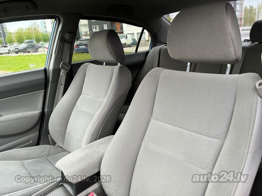 Zils Honda Civic 2006 Tallina, ar dzinēja tilpumu 1.80 L un nobraukumu 160 tūkst. km par 2299 €, foto 7 vietnē AUTOMOTO.COM.LV