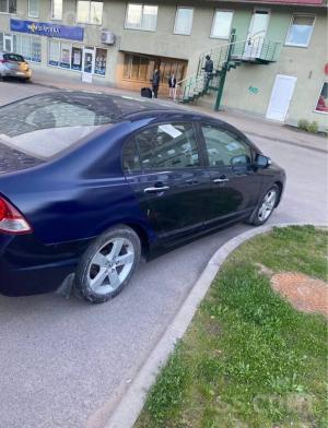 Blue Honda Civic 2006 in Riga, with an engine capacity of 1.80 L and mileage of 253 thousand km for 1550 €, photo 8 on AUTOMOTO.COM.LV