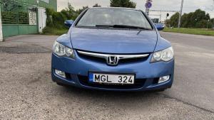 Blue Honda Civic 2006 in Vilnius, with an engine capacity of 1.30 L and mileage of 330 thousand km for 2900 €, photo 3 on AUTOMOTO.COM.LV