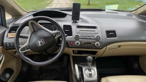 Blue Honda Civic 2006 in Vilnius, with an engine capacity of 1.30 L and mileage of 330 thousand km for 2900 €, photo 10 on AUTOMOTO.COM.LV