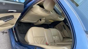 Blue Honda Civic 2006 in Vilnius, with an engine capacity of 1.30 L and mileage of 330 thousand km for 2900 €, photo 11 on AUTOMOTO.COM.LV