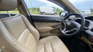 Blue Honda Civic 2006 in Vilnius, with an engine capacity of 1.30 L and mileage of 330 thousand km for 2900 €, photo 16 on AUTOMOTO.COM.LV