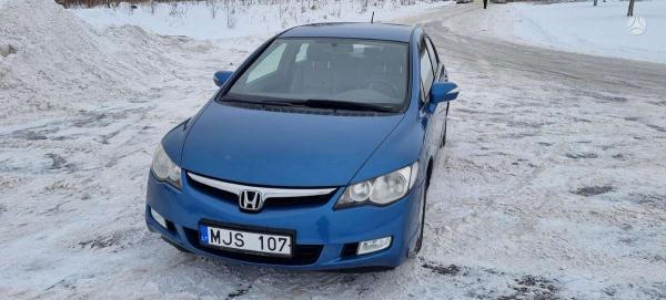 Zils Honda Civic 2007 Viļņa, ar dzinēja tilpumu 1.34 L un nobraukumu 200 tūkst. km par 1600 €, foto 2 vietnē AUTOMOTO.COM.LV