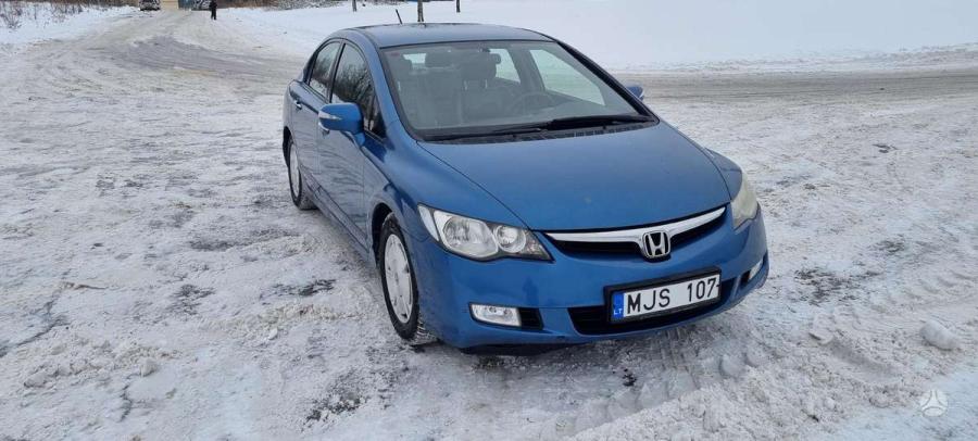 Zils Honda Civic 2007 Viļņa, ar dzinēja tilpumu 1.34 L un nobraukumu 200 tūkst. km par 1600 €, foto 3 vietnē AUTOMOTO.COM.LV