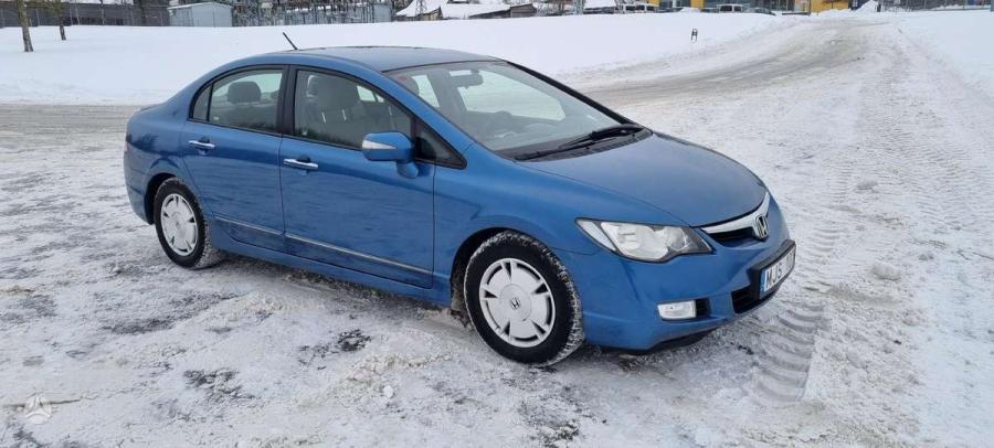Zils Honda Civic 2007 Viļņa, ar dzinēja tilpumu 1.34 L un nobraukumu 200 tūkst. km par 1600 €, foto 4 vietnē AUTOMOTO.COM.LV