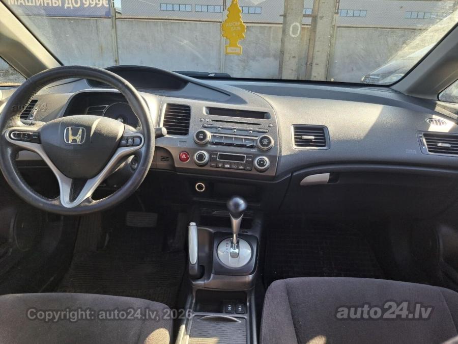 Zils Honda Civic 2007 Tallina, ar dzinēja tilpumu 1.80 L un nobraukumu 275 tūkst. km par 899 €, foto 6 vietnē AUTOMOTO.COM.LV