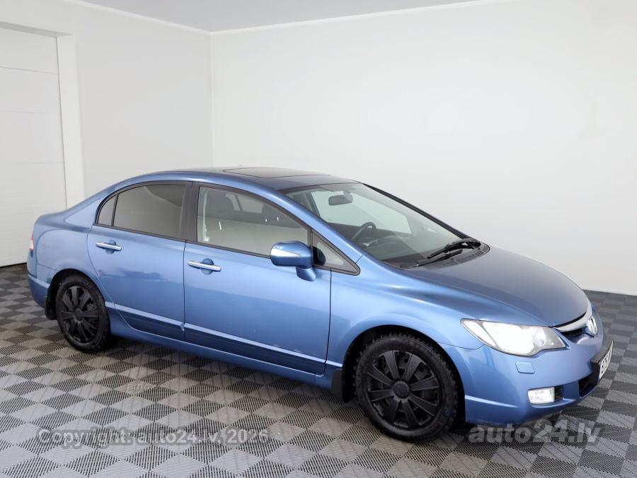 Zils Honda Civic 2007 Tallina, ar dzinēja tilpumu 1.80 L un nobraukumu 262 tūkst. km par 1199 €, foto 1 vietnē AUTOMOTO.COM.LV