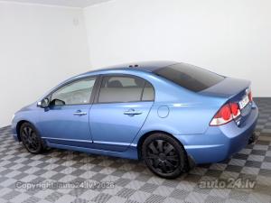 Zils Honda Civic 2007 Tallina, ar dzinēja tilpumu 1.80 L un nobraukumu 262 tūkst. km par 1199 €, foto 5 vietnē AUTOMOTO.COM.LV