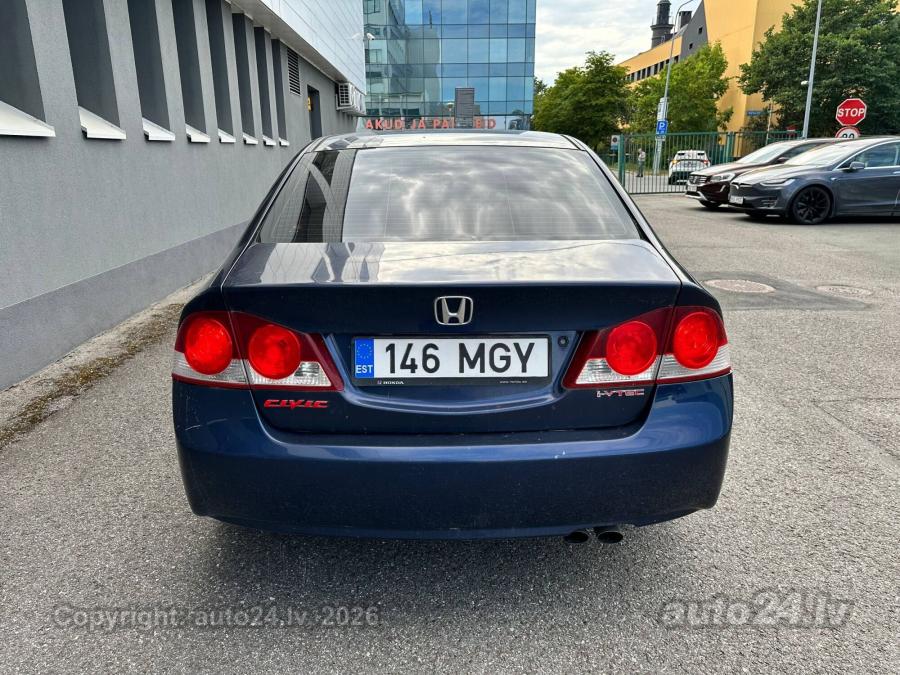 Zils Honda Civic 2007 Tallina, ar dzinēja tilpumu 1.80 L un nobraukumu 186 tūkst. km par 699 €, foto 7 vietnē AUTOMOTO.COM.LV