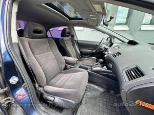 Zils Honda Civic 2007 Tallina, ar dzinēja tilpumu 1.80 L un nobraukumu 186 tūkst. km par 699 €, foto 11 vietnē AUTOMOTO.COM.LV