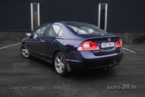 Zils Honda Civic 2007 Tallina, ar dzinēja tilpumu 1.80 L un nobraukumu 159 tūkst. km par 2499 €, foto 3 vietnē AUTOMOTO.COM.LV