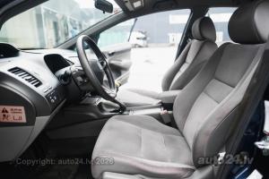 Zils Honda Civic 2007 Tallina, ar dzinēja tilpumu 1.80 L un nobraukumu 159 tūkst. km par 2499 €, foto 6 vietnē AUTOMOTO.COM.LV