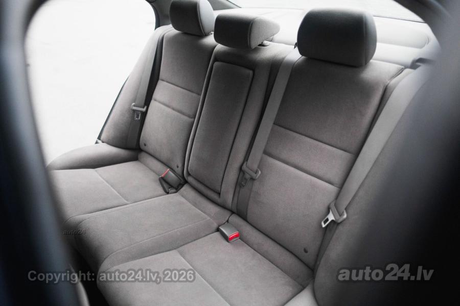 Zils Honda Civic 2007 Tallina, ar dzinēja tilpumu 1.80 L un nobraukumu 159 tūkst. km par 2499 €, foto 7 vietnē AUTOMOTO.COM.LV