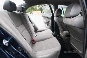 Zils Honda Civic 2007 Tallina, ar dzinēja tilpumu 1.80 L un nobraukumu 159 tūkst. km par 2499 €, foto 8 vietnē AUTOMOTO.COM.LV