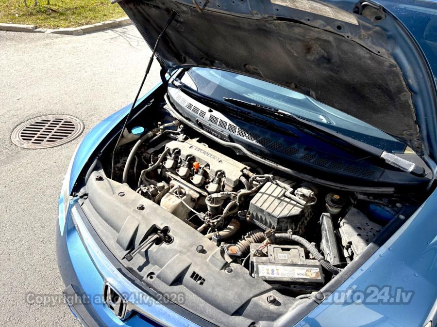 Blue Honda Civic 2008 in Tallinn, with an engine capacity of 1.80 L and mileage of 275 thousand km for 2299 €, photo 18 on AUTOMOTO.COM.LV