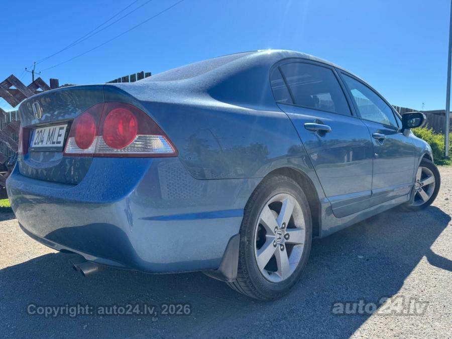 Zils Honda Civic 2008 Paldiski, ar dzinēja tilpumu 1.80 L un nobraukumu 0 tūkst. km par 3800 €, foto 3 vietnē AUTOMOTO.COM.LV