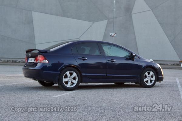 Blue Honda Civic 2008 in Tartu, with an engine capacity of 1.80 L and mileage of 164 thousand km for 3950 €, photo 3 on AUTOMOTO.COM.LV