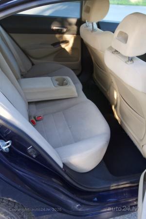 Zils Honda Civic 2008 Tartu, ar dzinēja tilpumu 1.80 L un nobraukumu 164 tūkst. km par 3950 €, foto 12 vietnē AUTOMOTO.COM.LV