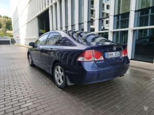 Zils Honda Civic 2008 Viļņa, ar dzinēja tilpumu 1.80 L un nobraukumu 189 tūkst. km par 1650 €, foto 5 vietnē AUTOMOTO.COM.LV