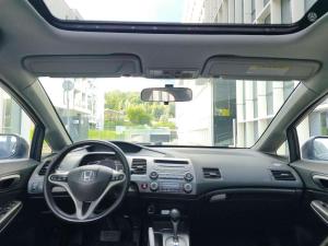 Zils Honda Civic 2008 Viļņa, ar dzinēja tilpumu 1.80 L un nobraukumu 189 tūkst. km par 1650 €, foto 8 vietnē AUTOMOTO.COM.LV