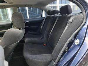 Zils Honda Civic 2008 Viļņa, ar dzinēja tilpumu 1.80 L un nobraukumu 189 tūkst. km par 1650 €, foto 12 vietnē AUTOMOTO.COM.LV