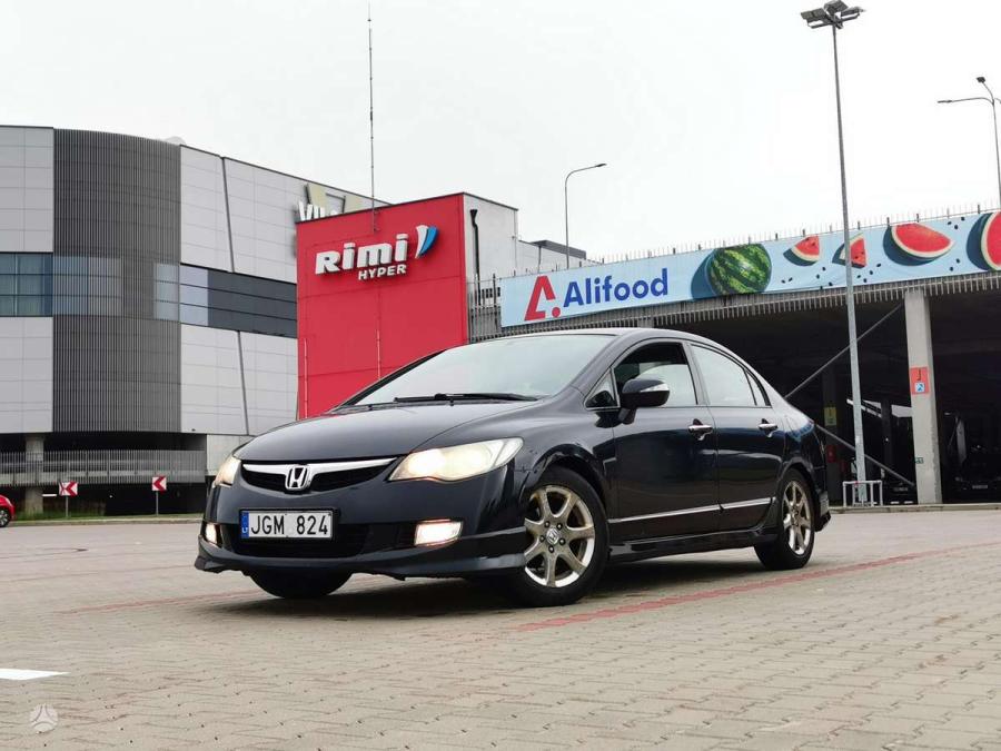 Blue Honda Civic 2009 in Vilnius, with an engine capacity of 1.34 L and mileage of 400 thousand km for 1350 €, photo 13 on AUTOMOTO.COM.LV