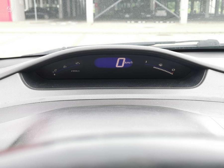 Blue Honda Civic 2009 in Vilnius, with an engine capacity of 1.34 L and mileage of 400 thousand km for 1350 €, photo 21 on AUTOMOTO.COM.LV