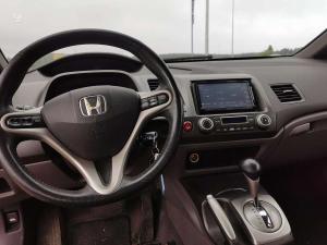 Blue Honda Civic 2009 in Vilnius, with an engine capacity of 1.34 L and mileage of 400 thousand km for 1350 €, photo 29 on AUTOMOTO.COM.LV