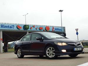 Blue Honda Civic 2009 in Vilnius, with an engine capacity of 1.34 L and mileage of 400 thousand km for 1350 €, photo 31 on AUTOMOTO.COM.LV