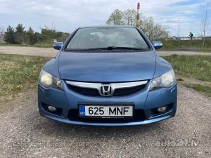 Blue Honda Civic 2010 in Tallinn, with an engine capacity of 1.80 L and mileage of 108 thousand km for 4490 €, photo 3 on AUTOMOTO.COM.LV