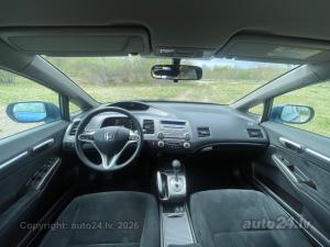 Blue Honda Civic 2010 in Tallinn, with an engine capacity of 1.80 L and mileage of 108 thousand km for 4490 €, photo 8 on AUTOMOTO.COM.LV
