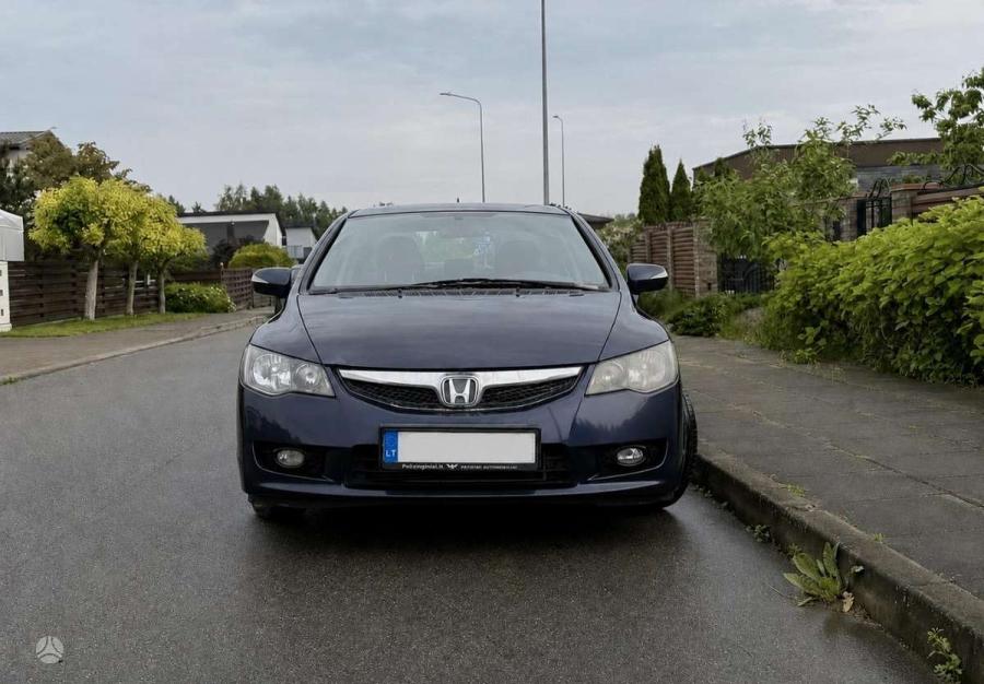 Zils Honda Civic 2010 Viļņa, ar dzinēja tilpumu 1.34 L un nobraukumu 292 tūkst. km par 3250 €, foto 3 vietnē AUTOMOTO.COM.LV