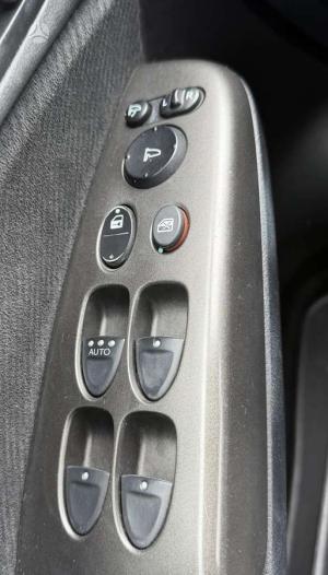 Zils Honda Civic 2010 Viļņa, ar dzinēja tilpumu 1.34 L un nobraukumu 292 tūkst. km par 3250 €, foto 17 vietnē AUTOMOTO.COM.LV