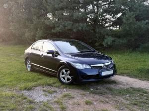 Zils Honda Civic 2010 Viļņa, ar dzinēja tilpumu 1.30 L un nobraukumu 293 tūkst. km par 2990 €, foto  vietnē AUTOMOTO.COM.LV