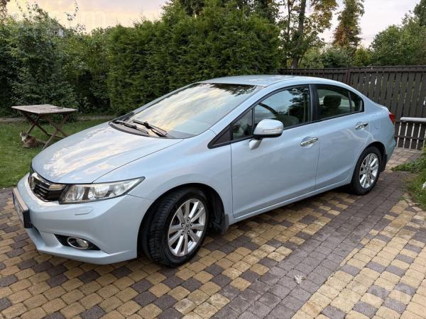 Zils Honda Civic 2012 Jūrmala, ar dzinēja tilpumu 1.80 L un nobraukumu 175 tūkst. km par 7000 €, foto 1 vietnē AUTOMOTO.COM.LV