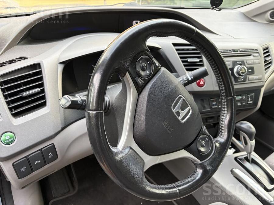 Zils Honda Civic 2012 Jūrmala, ar dzinēja tilpumu 1.80 L un nobraukumu 175 tūkst. km par 7000 €, foto 4 vietnē AUTOMOTO.COM.LV