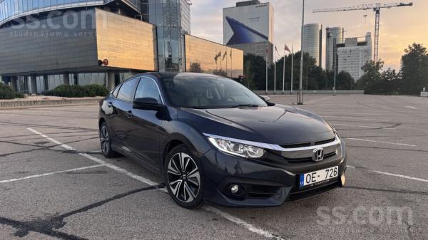 Blue Honda Civic 2016 in Riga, with an engine capacity of 1.50 L and mileage of 203 thousand km for 13900 €, photo 2 on AUTOMOTO.COM.LV