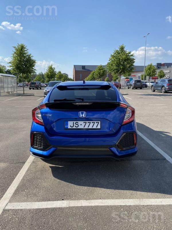 Zils Honda Civic 2017 Rīga, ar dzinēja tilpumu 1.00 L un nobraukumu 118 tūkst. km par 12500 €, foto 4 vietnē AUTOMOTO.COM.LV