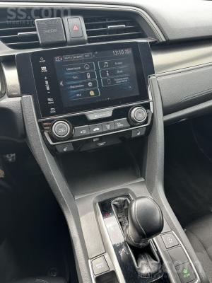 Zils Honda Civic 2017 Rīga, ar dzinēja tilpumu 1.00 L un nobraukumu 118 tūkst. km par 12500 €, foto 9 vietnē AUTOMOTO.COM.LV