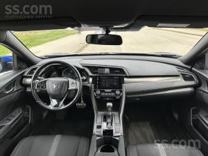 Zils Honda Civic 2017 Rīga, ar dzinēja tilpumu 1.00 L un nobraukumu 118 tūkst. km par 12500 €, foto 12 vietnē AUTOMOTO.COM.LV