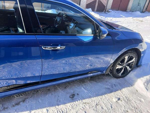 Blue Honda Civic 2018 in Anyksciai, with an engine capacity of 1.50 L and mileage of 109 thousand km for 16990 €, photo 5 on AUTOMOTO.COM.LV