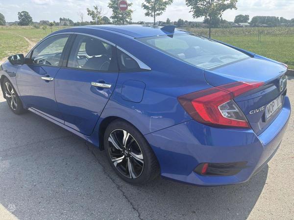Zils Honda Civic 2018 Šauļi, ar dzinēja tilpumu 1.50 L un nobraukumu 77 tūkst. km par 13400 €, foto 6 vietnē AUTOMOTO.COM.LV