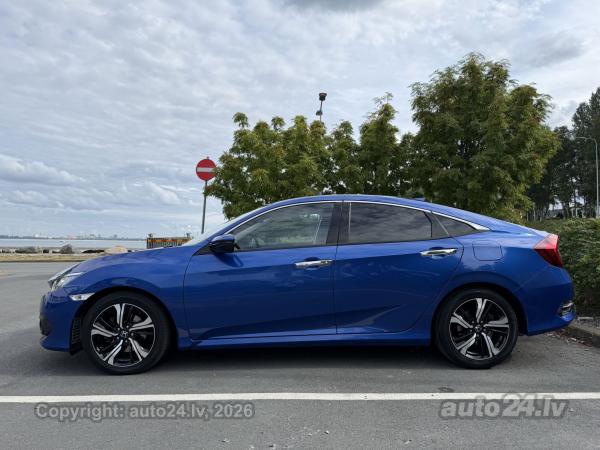 Blue Honda Civic 2019 in Tallinn, with an engine capacity of 1.50 L and mileage of 33 thousand km for 17890 €, photo 6 on AUTOMOTO.COM.LV
