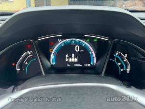 Zils Honda Civic 2019 Tallina, ar dzinēja tilpumu 1.60 L un nobraukumu 118 tūkst. km par 15000 €, foto 14 vietnē AUTOMOTO.COM.LV