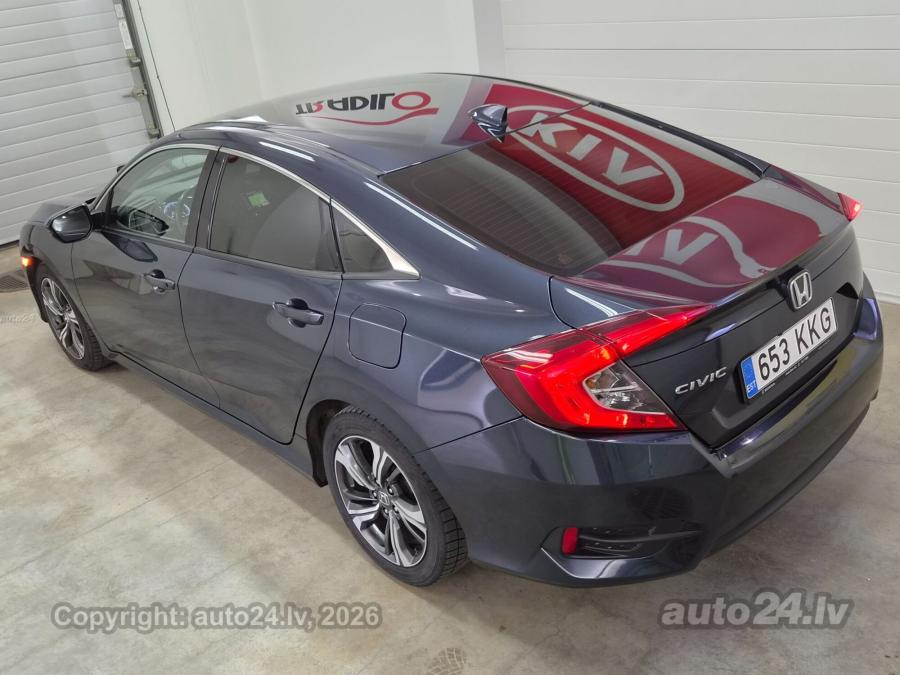 Zils Honda Civic 2021 Hāpsalu, ar dzinēja tilpumu 1.50 L un nobraukumu 124 tūkst. km par 19200 €, foto 8 vietnē AUTOMOTO.COM.LV