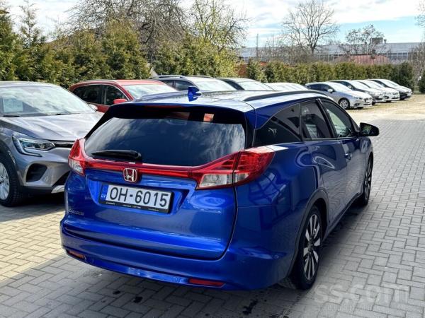 Zils Honda Civic 2015 Rīga, ar dzinēja tilpumu 1.80 L un nobraukumu 170 tūkst. km par 9500 €, foto 3 vietnē AUTOMOTO.COM.LV
