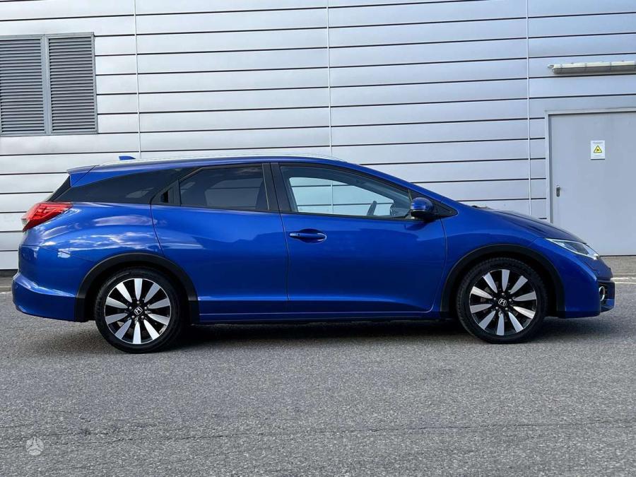 Zils Honda Civic 2015 Viļņa, ar dzinēja tilpumu 1.60 L un nobraukumu 299 tūkst. km par 5599 €, foto 4 vietnē AUTOMOTO.COM.LV