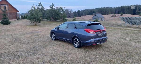 Blue Honda Civic 2015 in Trakai, with an engine capacity of 1.80 L and mileage of 151 thousand km for 5490 €, photo 2 on AUTOMOTO.COM.LV