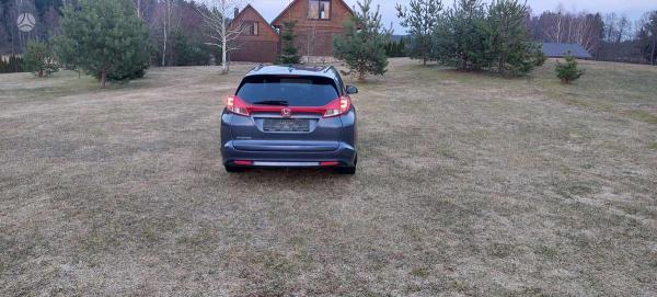 Blue Honda Civic 2015 in Trakai, with an engine capacity of 1.80 L and mileage of 151 thousand km for 5490 €, photo 3 on AUTOMOTO.COM.LV