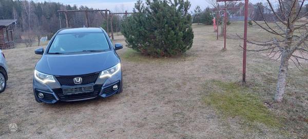Blue Honda Civic 2015 in Trakai, with an engine capacity of 1.80 L and mileage of 151 thousand km for 5490 €, photo 8 on AUTOMOTO.COM.LV